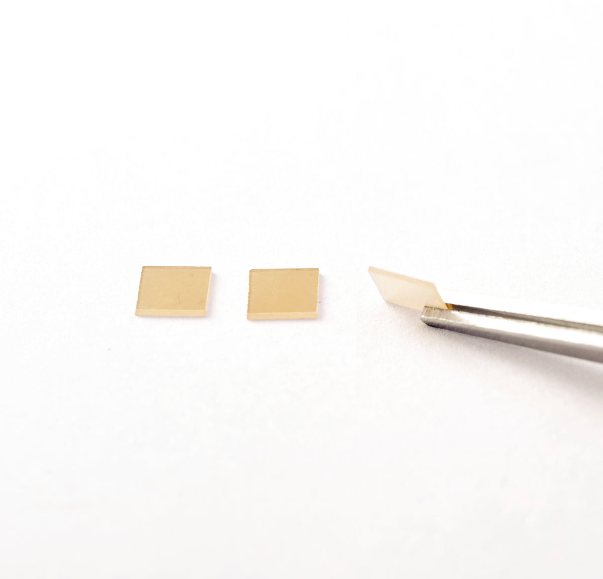 Strontium Titanate (Fe:STO) Fe Doped 0.05% Crystal Substrates (5 pack ...